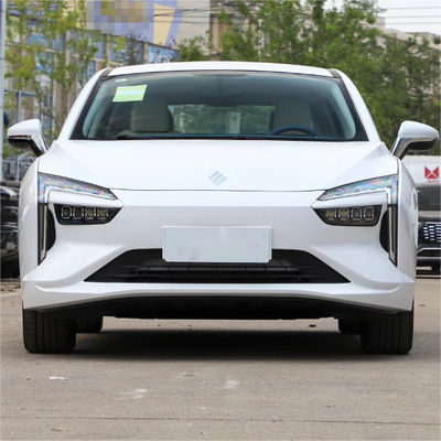 High Speed External Discharge Electric Car YI 40 5-Seat 405 Km Mileage ...